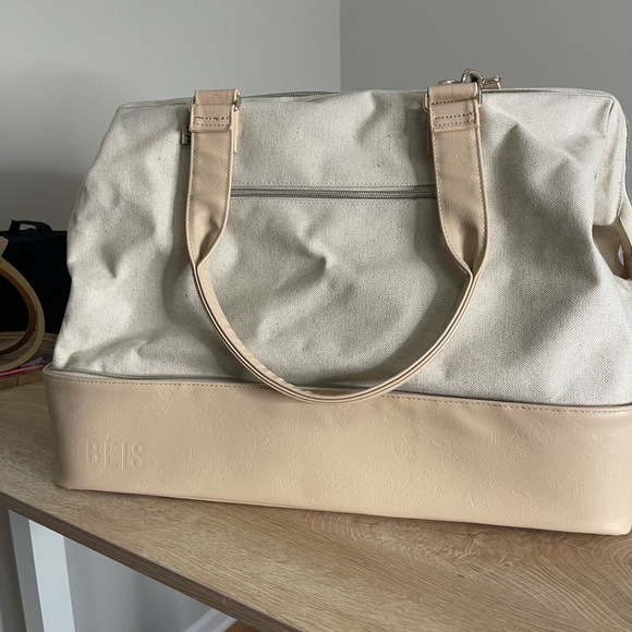 BEIS | Bags | Bis The Weekender Bag Not Mini Beige Excellent Condition ...